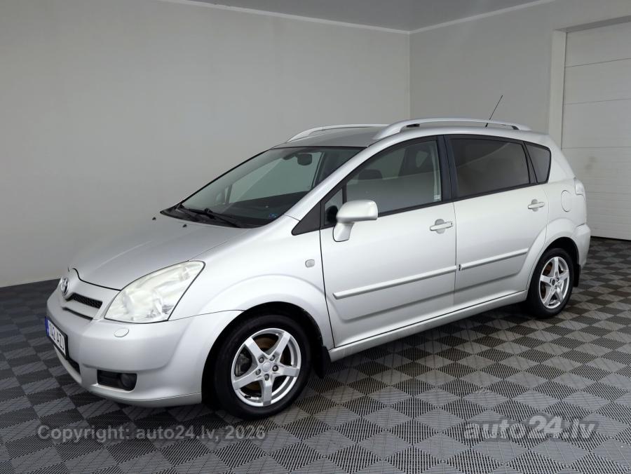 Pelēks Toyota Corolla Verso 2006 Tallina, ar dzinēja tilpumu 1.80 L un nobraukumu 289 tūkst. km par 1699 €, foto 3 vietnē AUTOMOTO.COM.LV