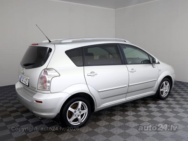 Pelēks Toyota Corolla Verso 2006 Tallina, ar dzinēja tilpumu 1.80 L un nobraukumu 289 tūkst. km par 1699 €, foto 3 vietnē AUTOMOTO.COM.LV