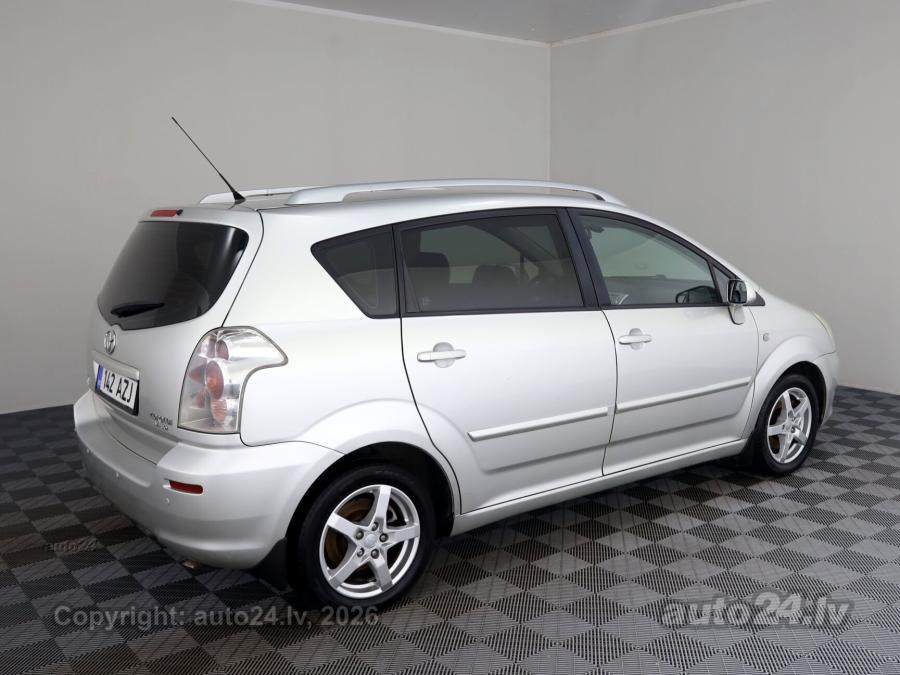 Pelēks Toyota Corolla Verso 2006 Tallina, ar dzinēja tilpumu 1.80 L un nobraukumu 289 tūkst. km par 1699 €, foto 4 vietnē AUTOMOTO.COM.LV