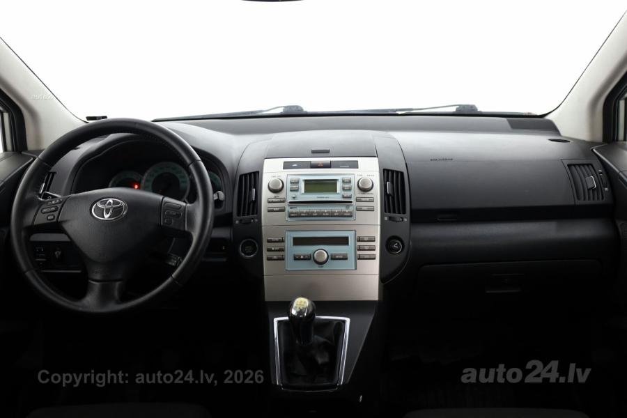 Pelēks Toyota Corolla Verso 2006 Tallina, ar dzinēja tilpumu 1.80 L un nobraukumu 289 tūkst. km par 1699 €, foto 6 vietnē AUTOMOTO.COM.LV
