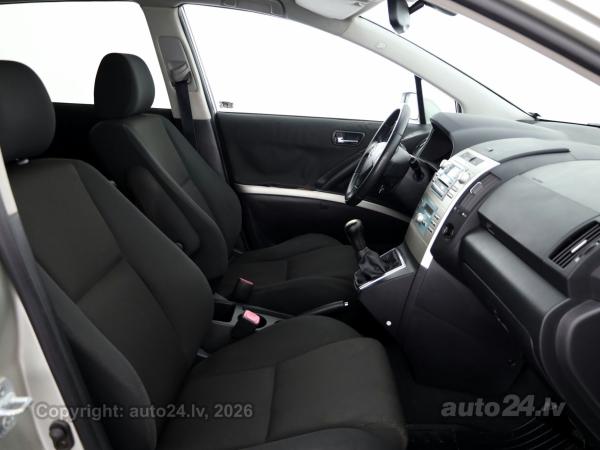 Pelēks Toyota Corolla Verso 2006 Tallina, ar dzinēja tilpumu 1.80 L un nobraukumu 289 tūkst. km par 1699 €, foto 6 vietnē AUTOMOTO.COM.LV