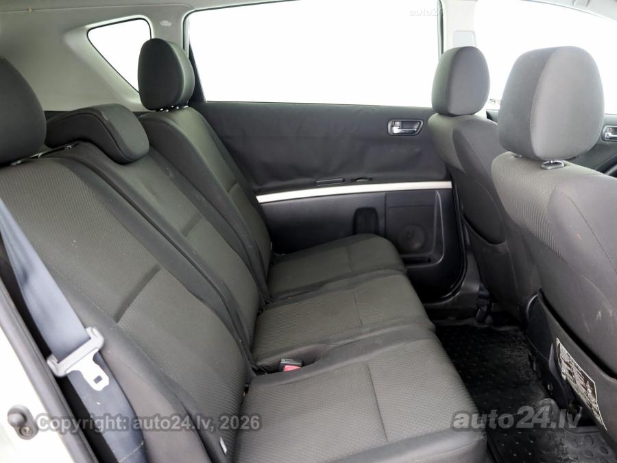 Pelēks Toyota Corolla Verso 2006 Tallina, ar dzinēja tilpumu 1.80 L un nobraukumu 289 tūkst. km par 1699 €, foto 8 vietnē AUTOMOTO.COM.LV