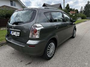 Pelēks Toyota Corolla Verso 2006 Viļņa, ar dzinēja tilpumu 0.00 L un nobraukumu 320 tūkst. km par 2000 €, foto 6 vietnē AUTOMOTO.COM.LV