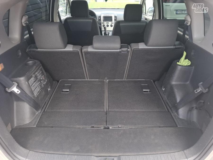 Pelēks Toyota Corolla Verso 2006 Klaipėda, ar dzinēja tilpumu 2.20 L un nobraukumu 249 tūkst. km par 1850 €, foto 14 vietnē AUTOMOTO.COM.LV