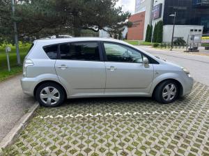 Pelēks Toyota Corolla Verso 2006 Tallina, ar dzinēja tilpumu 2.20 L un nobraukumu 288 tūkst. km par 1990 €, foto 20 vietnē AUTOMOTO.COM.LV