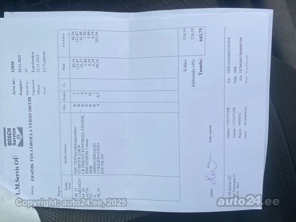 Pelēks Toyota Corolla Verso 2007 Tallina, ar dzinēja tilpumu 2.20 L un nobraukumu 338 tūkst. km par 1300 €, foto 11 vietnē AUTOMOTO.COM.LV