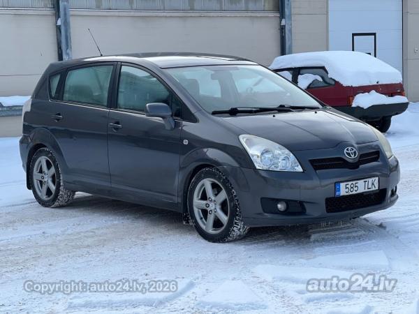 Pelēks Toyota Corolla Verso 2007 Narva, ar dzinēja tilpumu 2.20 L un nobraukumu 355 tūkst. km par 999 €, foto 9 vietnē AUTOMOTO.COM.LV