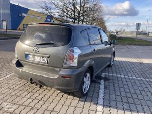 Pelēks Toyota Corolla Verso 2007 Kauņa, ar dzinēja tilpumu 2.20 L un nobraukumu 296 tūkst. km par 1850 €, foto 7 vietnē AUTOMOTO.COM.LV