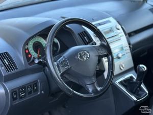 Grey Toyota Corolla Verso 2007 in Kaunas, with an engine capacity of 2.20 L and mileage of 304 thousand km for 3000 €, photo 13 on AUTOMOTO.COM.LV