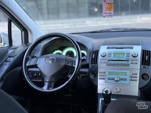 Grey Toyota Corolla Verso 2007 in Kaunas, with an engine capacity of 2.20 L and mileage of 304 thousand km for 3000 €, photo 19 on AUTOMOTO.COM.LV