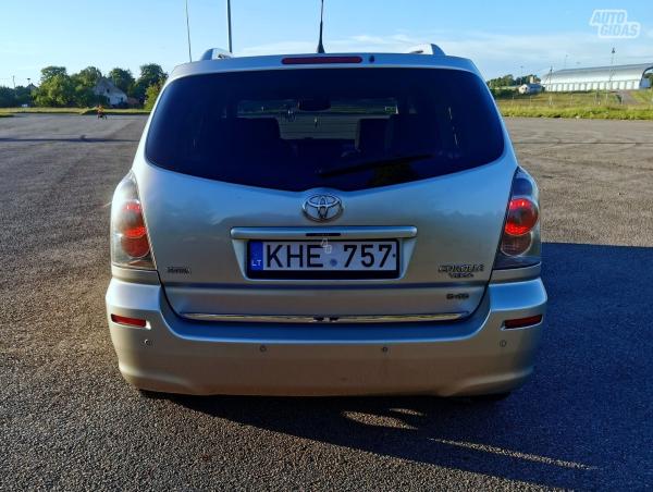 Pelēks Toyota Corolla Verso 2007 Raseiniai, ar dzinēja tilpumu 2.20 L un nobraukumu 273 tūkst. km par 2250 €, foto 6 vietnē AUTOMOTO.COM.LV