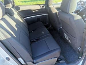 Grey Toyota Corolla Verso 2007 in Raseiniai, with an engine capacity of 2.20 L and mileage of 273 thousand km for 2250 €, photo 14 on AUTOMOTO.COM.LV