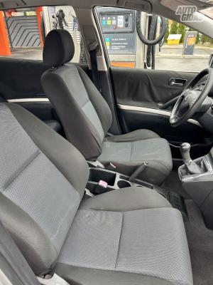 Grey Toyota Corolla Verso 2007 in Klaipeda, with an engine capacity of 2.20 L and mileage of 248 thousand km for 3150 €, photo 8 on AUTOMOTO.COM.LV