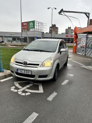 Grey Toyota Corolla Verso 2007 in Klaipeda, with an engine capacity of 2.20 L and mileage of 248 thousand km for 3150 €, photo 11 on AUTOMOTO.COM.LV