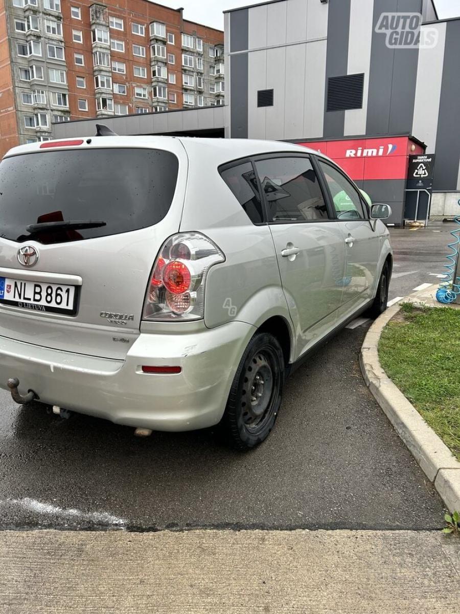 Grey Toyota Corolla Verso 2007 in Klaipeda, with an engine capacity of 2.20 L and mileage of 248 thousand km for 3150 €, photo 14 on AUTOMOTO.COM.LV