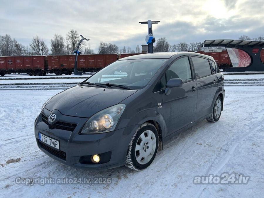 Pelēks Toyota Corolla Verso 2008 Valga, ar dzinēja tilpumu 2.20 L un nobraukumu 355 tūkst. km par 2100 €, foto 1 vietnē AUTOMOTO.COM.LV