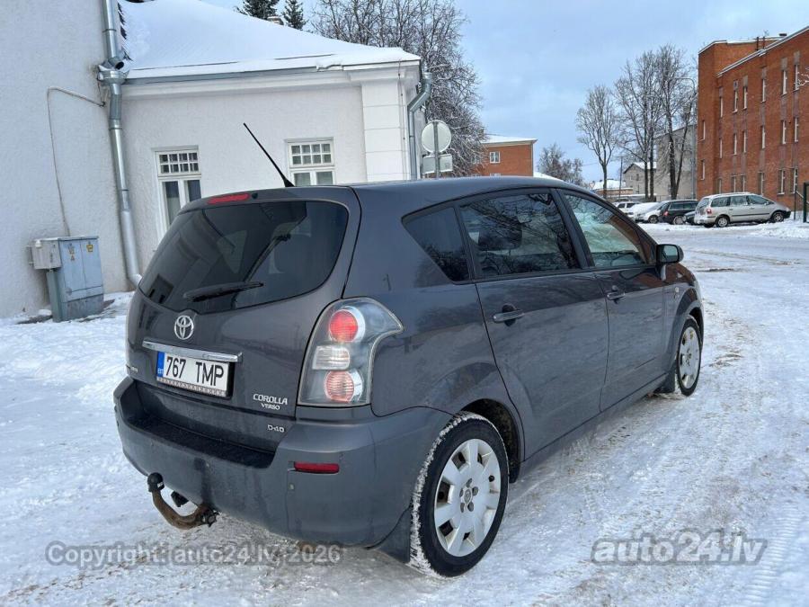 Pelēks Toyota Corolla Verso 2008 Valga, ar dzinēja tilpumu 2.20 L un nobraukumu 355 tūkst. km par 2100 €, foto 6 vietnē AUTOMOTO.COM.LV