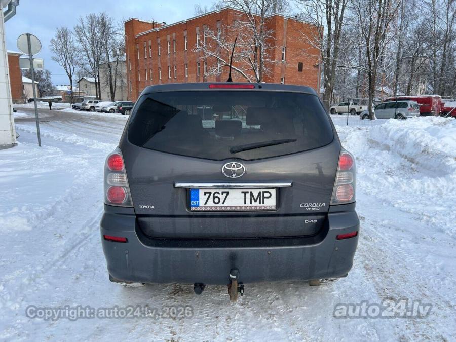 Pelēks Toyota Corolla Verso 2008 Valga, ar dzinēja tilpumu 2.20 L un nobraukumu 355 tūkst. km par 2100 €, foto 7 vietnē AUTOMOTO.COM.LV