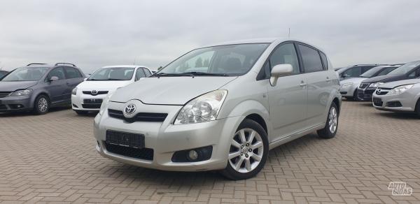 Pelēks Toyota Corolla Verso 2008 Kėdainiai, ar dzinēja tilpumu 2.20 L un nobraukumu 260 tūkst. km par 2700 €, foto 5 vietnē AUTOMOTO.COM.LV