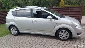 Grey Toyota Corolla Verso 2008 in Kaunas, with an engine capacity of 2.20 L and mileage of 290 thousand km for 1750 €, photo  on AUTOMOTO.COM.LV