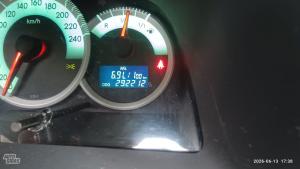Pelēks Toyota Corolla Verso 2008 Kauņa, ar dzinēja tilpumu 2.20 L un nobraukumu 290 tūkst. km par 1750 €, foto 9 vietnē AUTOMOTO.COM.LV
