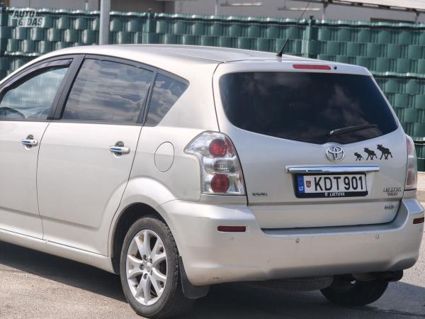 Grey Toyota Corolla Verso 2008 in Vilnius, with an engine capacity of 2.20 L and mileage of 293 thousand km for 1800 €, photo 3 on AUTOMOTO.COM.LV
