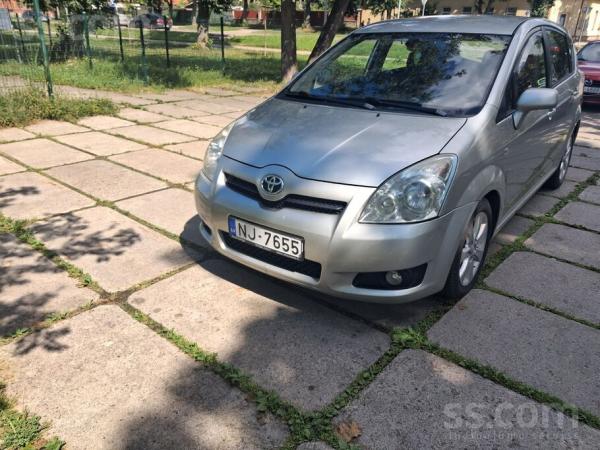 Grey Toyota Corolla Verso 2008 in Daugavpils, with an engine capacity of 2.20 L and mileage of 309 thousand km for 2500 €, photo 4 on AUTOMOTO.COM.LV
