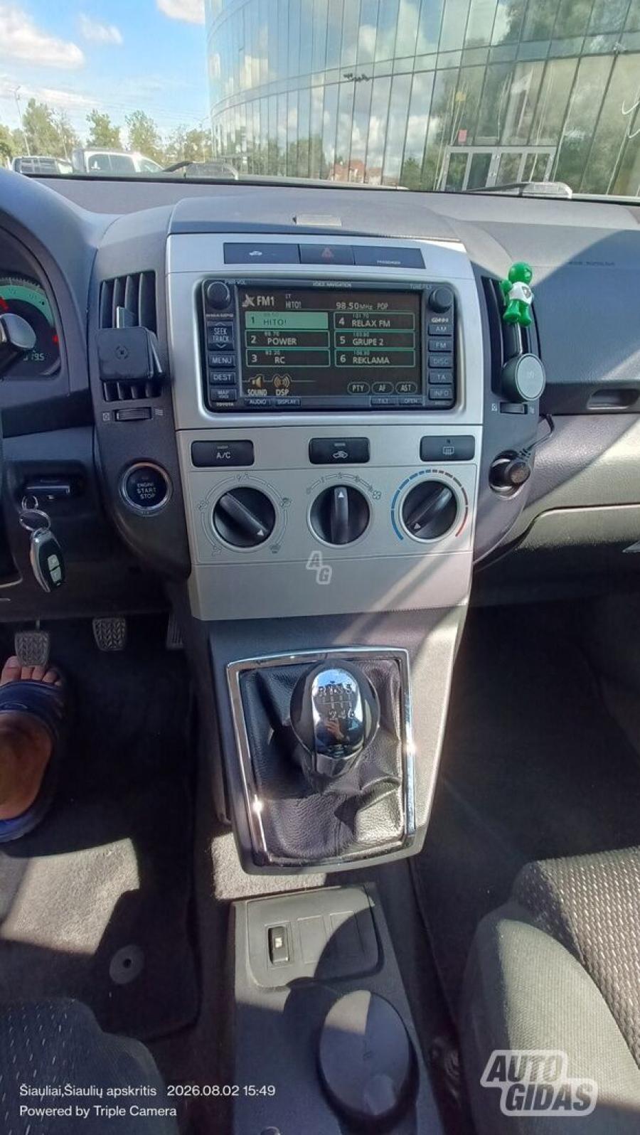 Grey Toyota Corolla Verso 2008 in Siauliai, with an engine capacity of 2.20 L and mileage of 234 thousand km for 2600 €, photo 12 on AUTOMOTO.COM.LV
