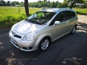 Grey Toyota Corolla Verso 2009 in Paide, with an engine capacity of 1.80 L and mileage of 295 thousand km for 2490 €, photo 2 on AUTOMOTO.COM.LV