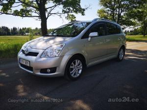 Grey Toyota Corolla Verso 2009 in Paide, with an engine capacity of 1.80 L and mileage of 295 thousand km for 2490 €, photo 6 on AUTOMOTO.COM.LV