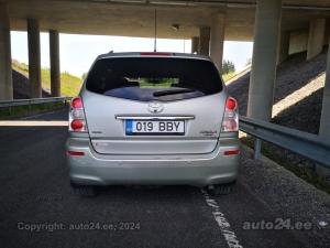 Grey Toyota Corolla Verso 2009 in Paide, with an engine capacity of 1.80 L and mileage of 295 thousand km for 2490 €, photo 9 on AUTOMOTO.COM.LV