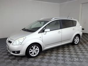 Pelēks Toyota Corolla Verso 2009 Tallina, ar dzinēja tilpumu 2.20 L un nobraukumu 195 tūkst. km par 2399 €, foto 3 vietnē AUTOMOTO.COM.LV