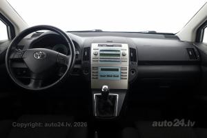 Pelēks Toyota Corolla Verso 2009 Tallina, ar dzinēja tilpumu 2.20 L un nobraukumu 195 tūkst. km par 2399 €, foto 6 vietnē AUTOMOTO.COM.LV
