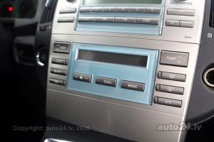 Pelēks Toyota Corolla Verso 2009 Tallina, ar dzinēja tilpumu 2.20 L un nobraukumu 195 tūkst. km par 2399 €, foto 9 vietnē AUTOMOTO.COM.LV