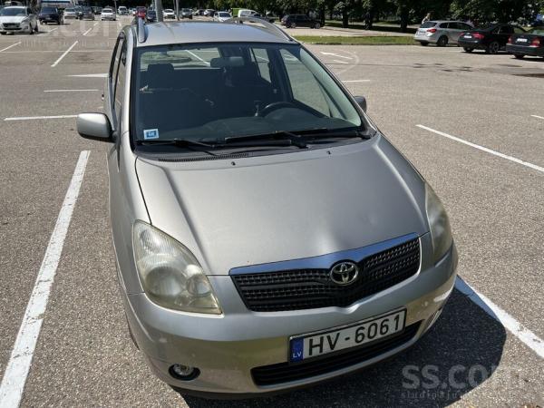 Toyota Corolla Verso 2002 in Riga, with an engine capacity of 2.00 L and mileage of 278 thousand km for 1450 €, photo 3 on AUTOMOTO.COM.LV