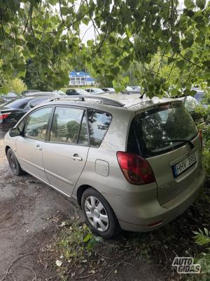 Toyota Corolla Verso 2002 in Vilnius, with an engine capacity of 2.00 L and mileage of 303 thousand km for 390 €, photo 5 on AUTOMOTO.COM.LV