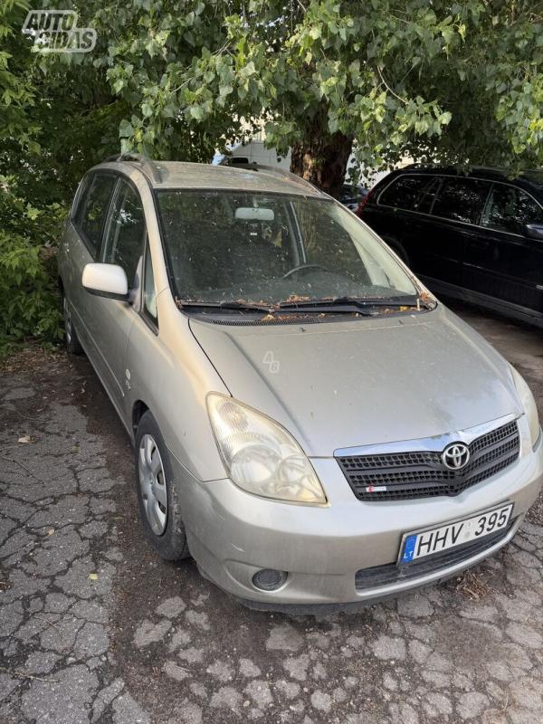 Toyota Corolla Verso 2002 in Vilnius, with an engine capacity of 2.00 L and mileage of 303 thousand km for 390 €, photo 5 on AUTOMOTO.COM.LV
