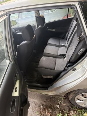 Toyota Corolla Verso 2002 in Vilnius, with an engine capacity of 2.00 L and mileage of 303 thousand km for 390 €, photo 10 on AUTOMOTO.COM.LV