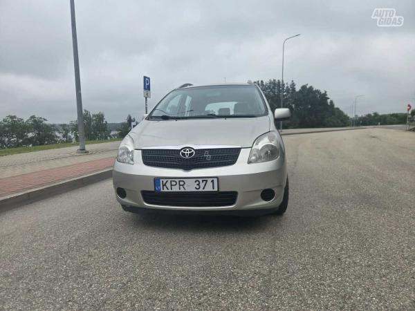 Тойота Королла Версо 2002 в Зарасай, объемом двигателя 2.00 л и пробегом 330 тыс. км за 780 €, фото 2 на AUTOMOTO.COM.LV