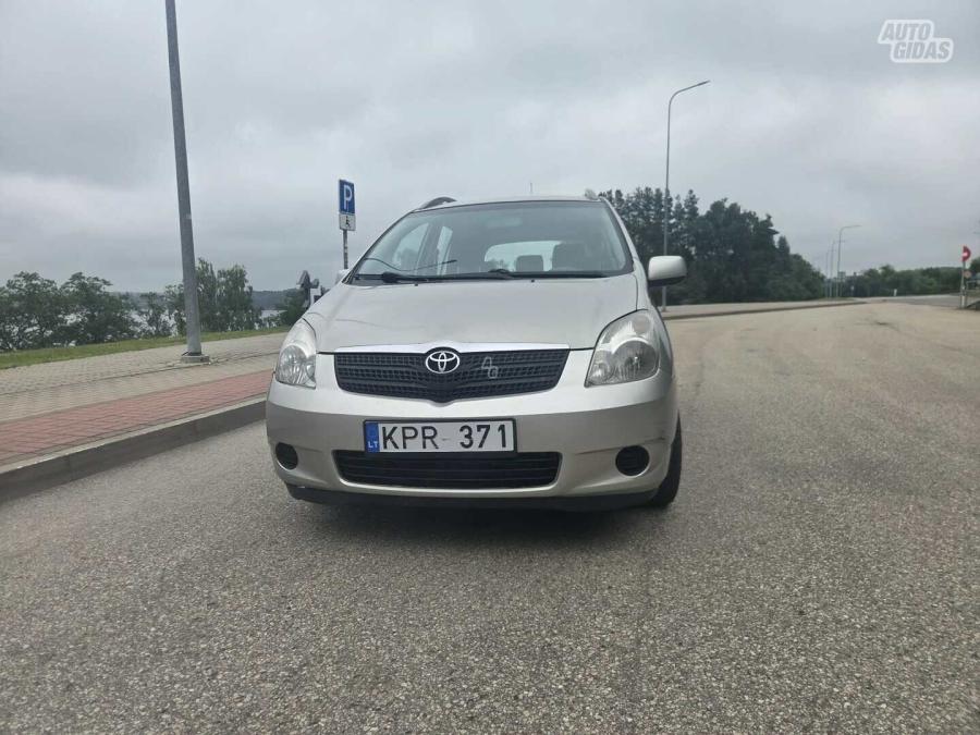 Тойота Королла Версо 2002 в Зарасай, объемом двигателя 2.00 л и пробегом 330 тыс. км за 780 €, фото 3 на AUTOMOTO.COM.LV