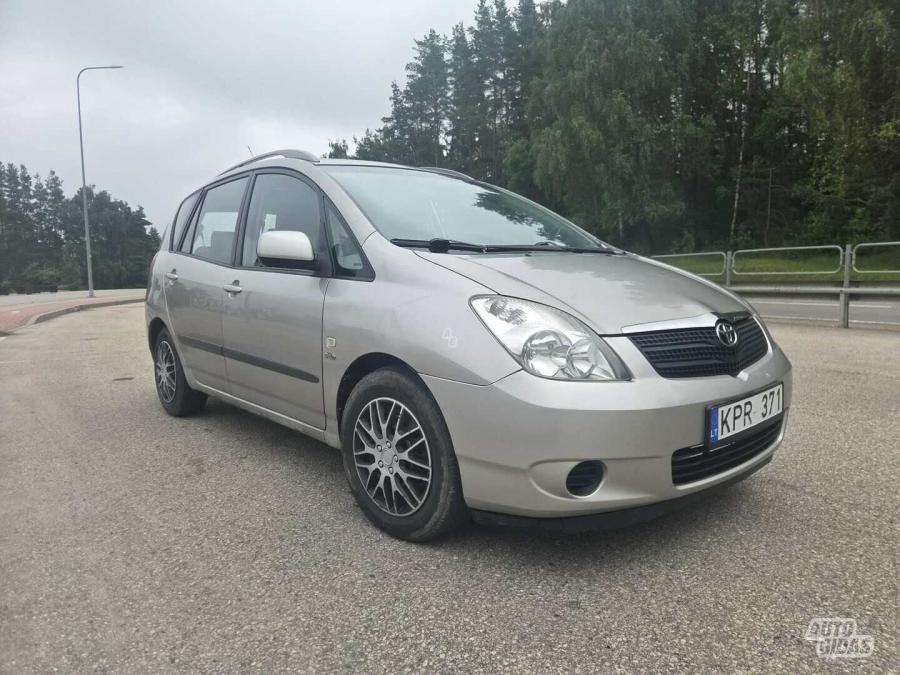 Тойота Королла Версо 2002 в Зарасай, объемом двигателя 2.00 л и пробегом 330 тыс. км за 780 €, фото 4 на AUTOMOTO.COM.LV