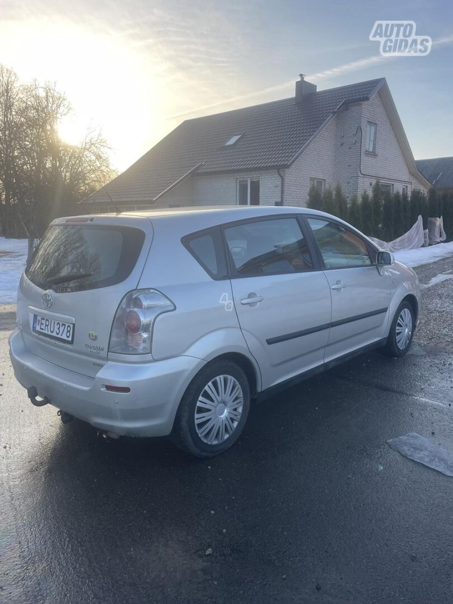 Toyota Corolla Verso 2005 Šilutė, ar dzinēja tilpumu 2.20 L un nobraukumu 317 tūkst. km par 2500 €, foto 3 vietnē AUTOMOTO.COM.LV