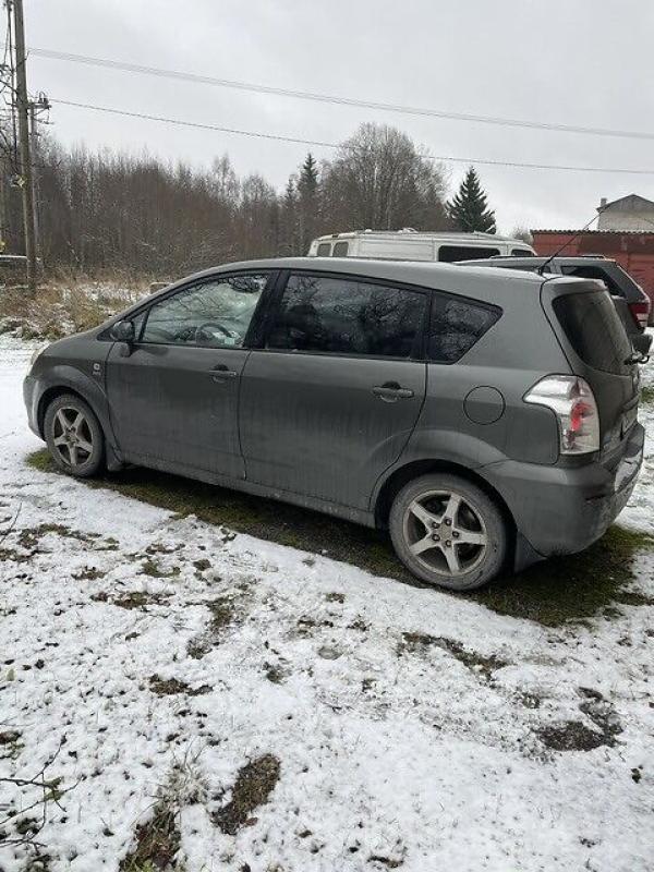 Toyota Corolla Verso 2005 Tallina, ar dzinēja tilpumu 0.00 L un nobraukumu 327 tūkst. km par 555 €, foto 1 vietnē AUTOMOTO.COM.LV
