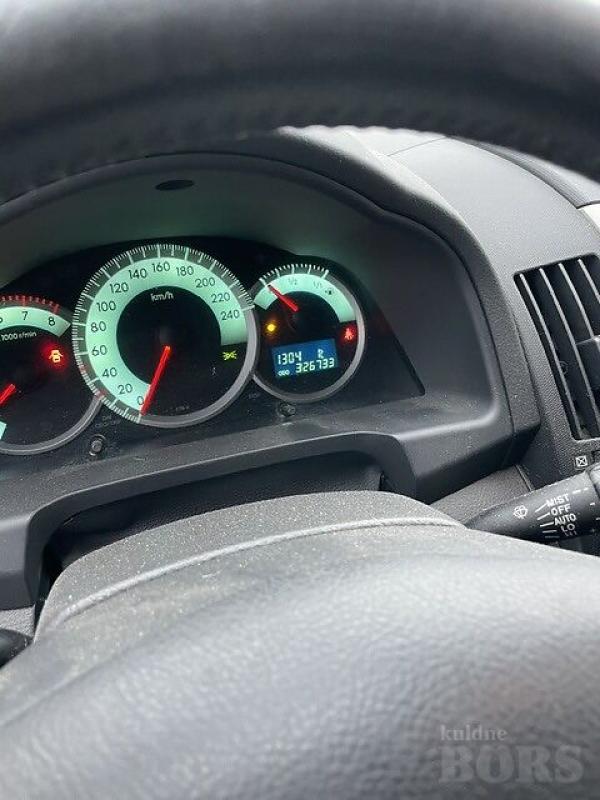 Toyota Corolla Verso 2005 Tallina, ar dzinēja tilpumu 0.00 L un nobraukumu 327 tūkst. km par 555 €, foto 6 vietnē AUTOMOTO.COM.LV