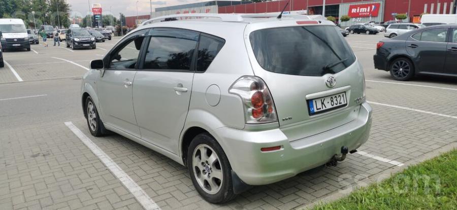 Toyota Corolla Verso 2006 Rīga, ar dzinēja tilpumu 2.20 L un nobraukumu 324 tūkst. km par 1800 €, foto 2 vietnē AUTOMOTO.COM.LV