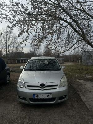 Toyota Corolla Verso 2006 Šauļi, ar dzinēja tilpumu 2.20 L un nobraukumu 300 tūkst. km par 650 €, foto 2 vietnē AUTOMOTO.COM.LV