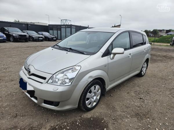 Toyota Corolla Verso 2006 in Kaunas, with an engine capacity of 1.80 L and mileage of 230 thousand km for 2350 €, photo 1 on AUTOMOTO.COM.LV