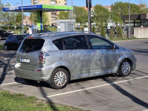 Toyota Corolla Verso 2006 Klaipėda, ar dzinēja tilpumu 2.20 L un nobraukumu 310 tūkst. km par 1500 €, foto 3 vietnē AUTOMOTO.COM.LV