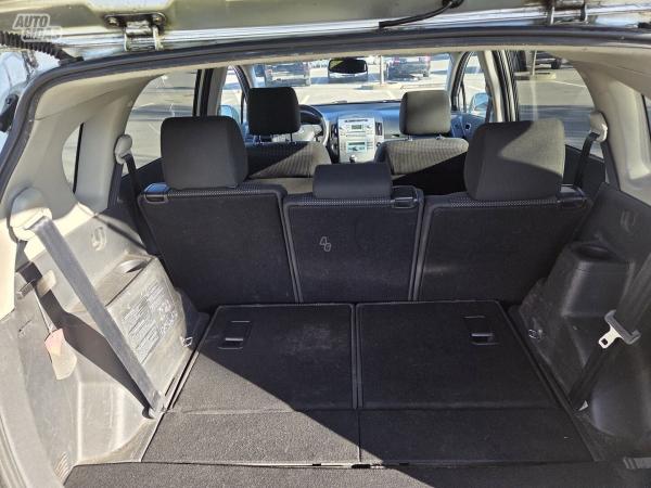 Toyota Corolla Verso 2006 Klaipėda, ar dzinēja tilpumu 2.20 L un nobraukumu 310 tūkst. km par 1500 €, foto 5 vietnē AUTOMOTO.COM.LV