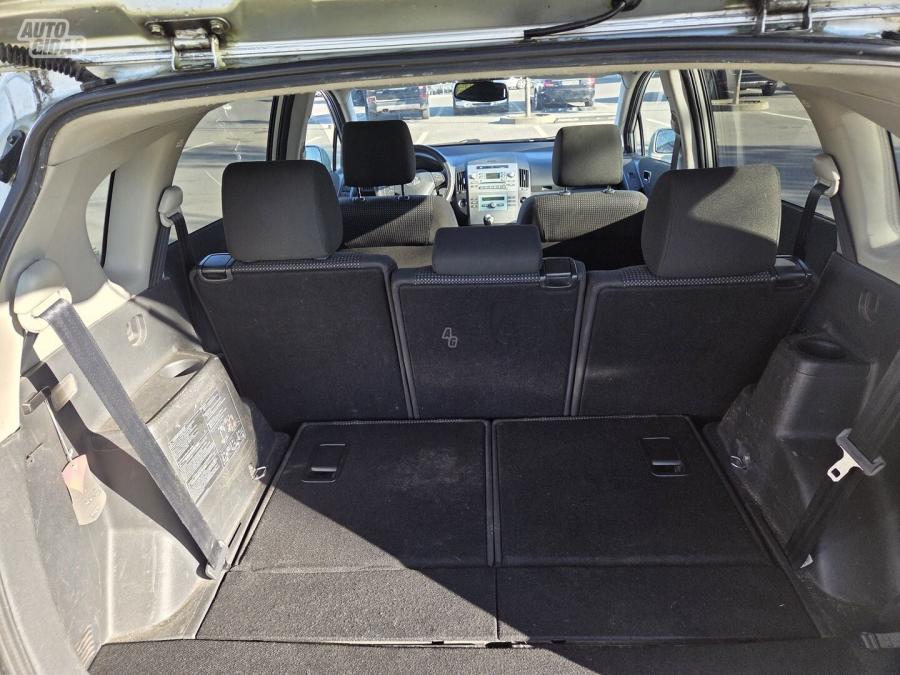 Toyota Corolla Verso 2006 Klaipėda, ar dzinēja tilpumu 2.20 L un nobraukumu 310 tūkst. km par 1500 €, foto 6 vietnē AUTOMOTO.COM.LV